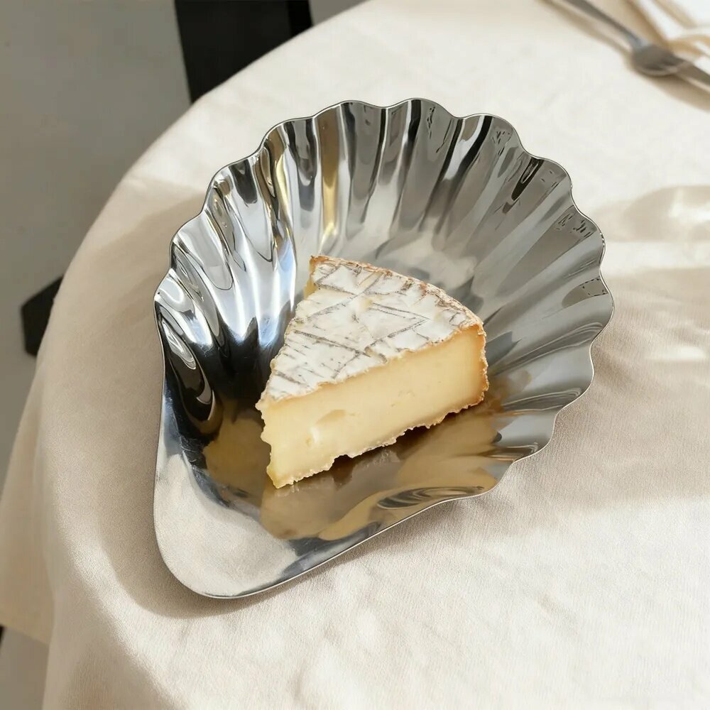 Раковина, доска для сыра, посуда для хранения