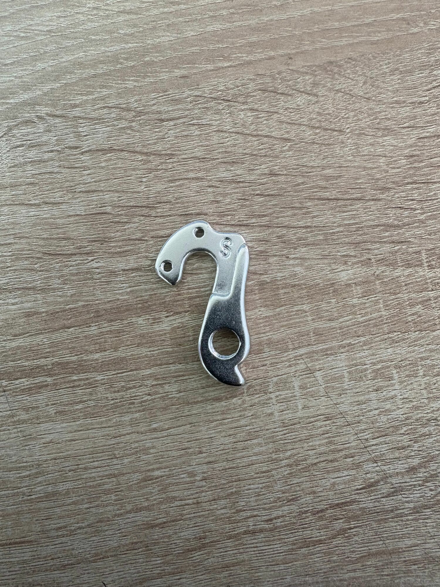 Держатель заднего переключателя (петух)