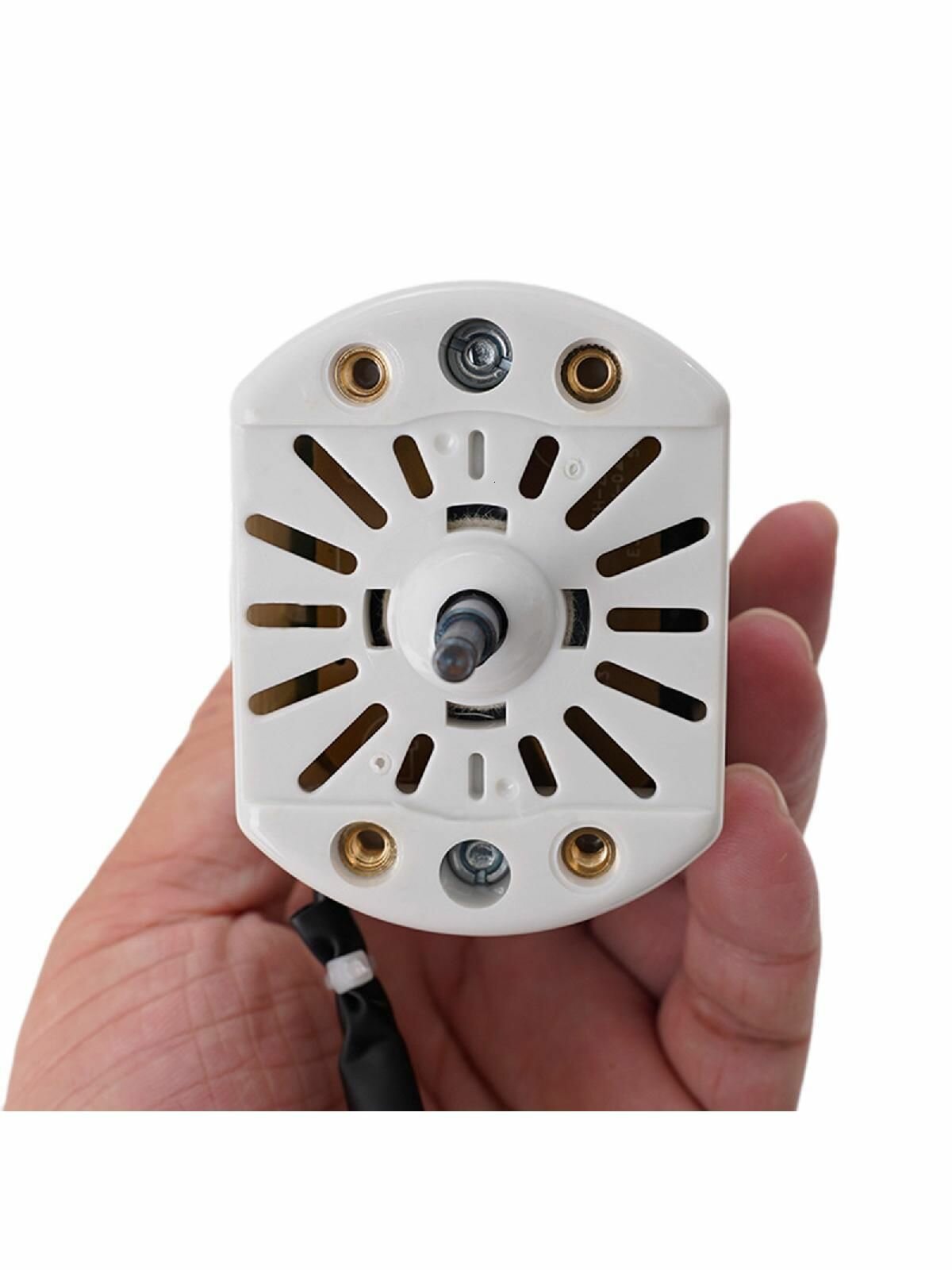 Электродвигатель для швейной машины