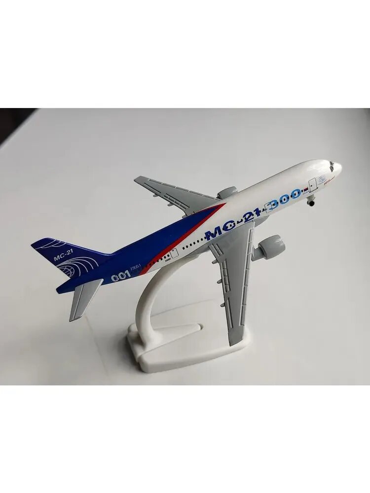 Игрушечная модель самолета MC-21 металлическая, масштаб 1:20, для детей от 14 лет — фото 1