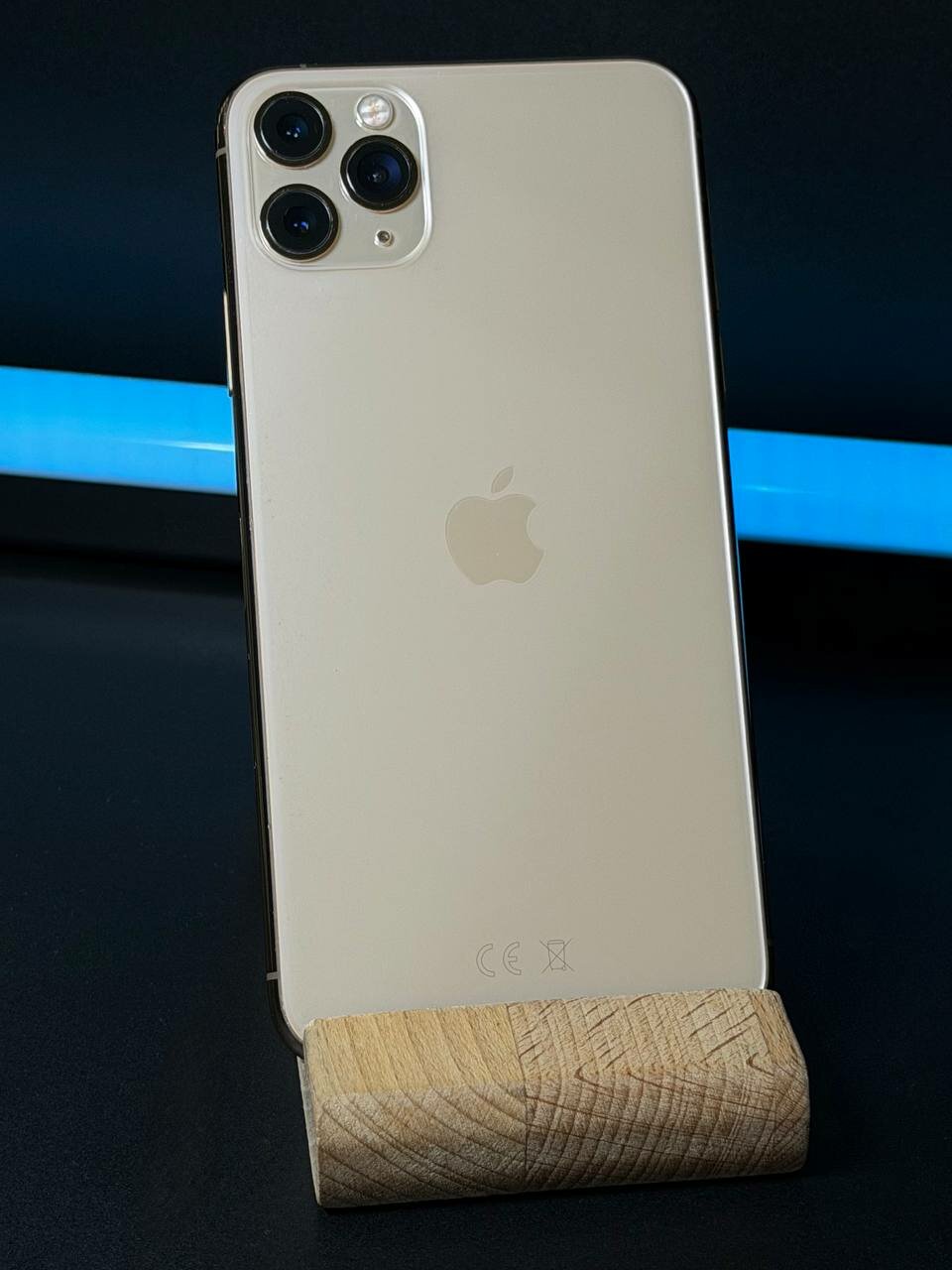 Смартфон Apple iPhone 11 Pro Max, 256gb, Gold, RU, nano SIM + eSIM