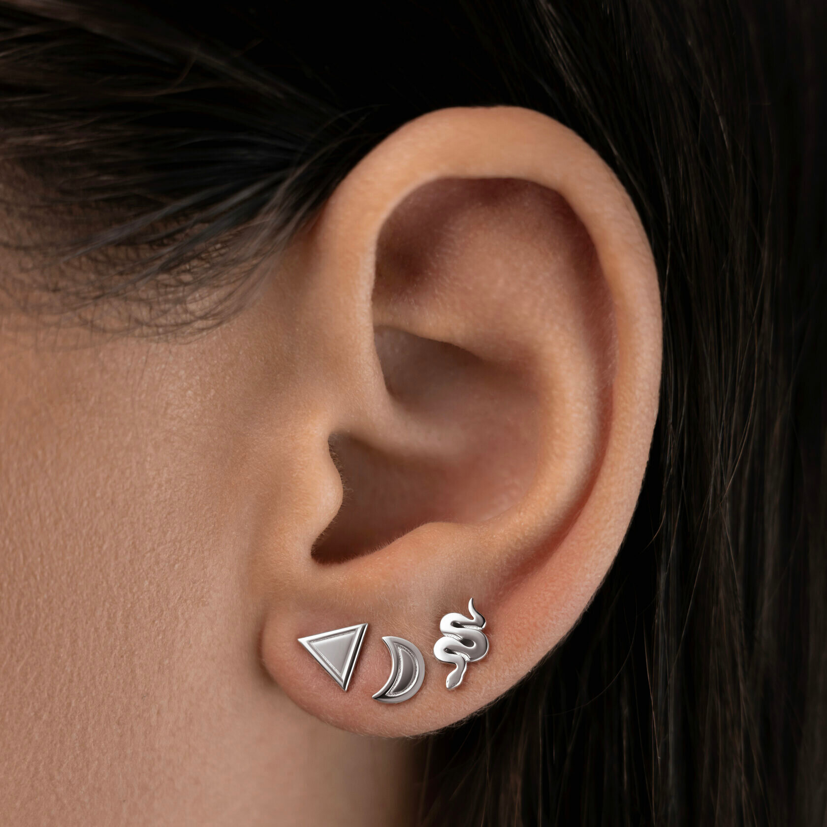 Серьги пусеты U108, серебро, 925 проба, родирование