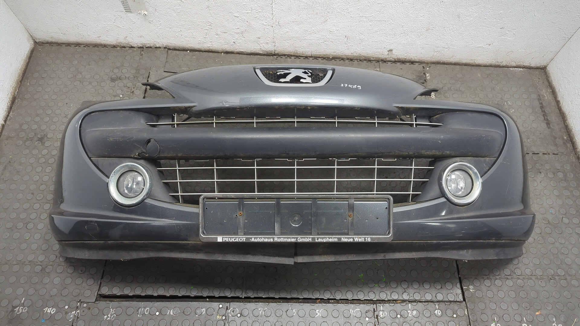 Бампер передний Peugeot 207 Б/У