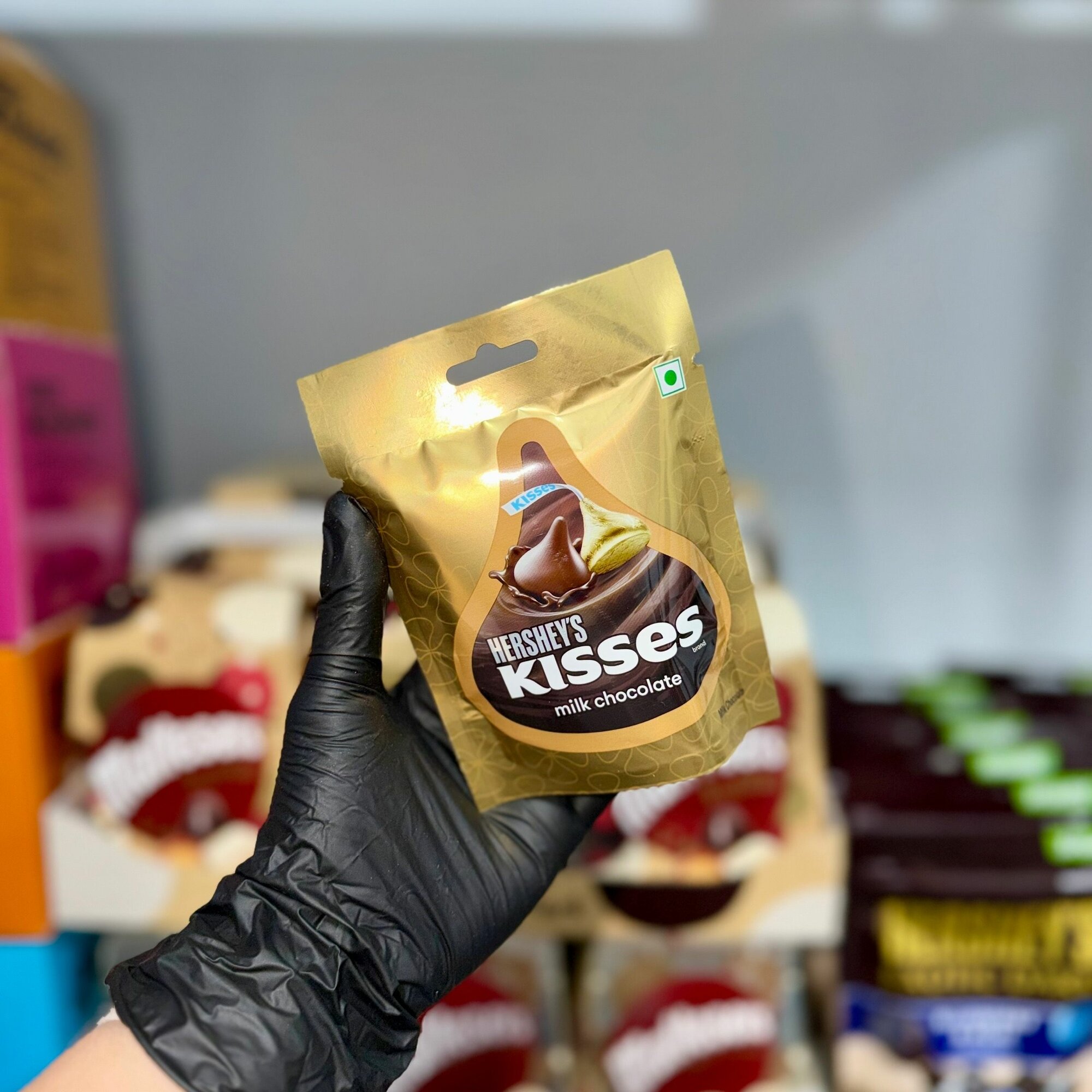 Шоколадные конфеты Hershey's Kisses Milk Chocolate/Хершес со вкусом молочного шоколада 36 гр.