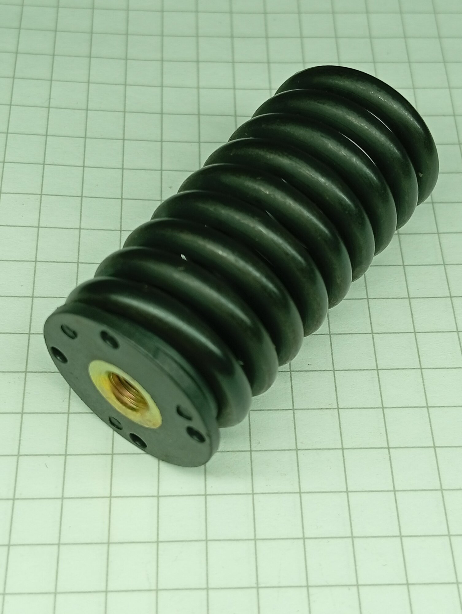 Амортизатор (передний правый) для бензопилы HUSQVARNA 362, 365, 365H, 371, 372 / IGP 1400137