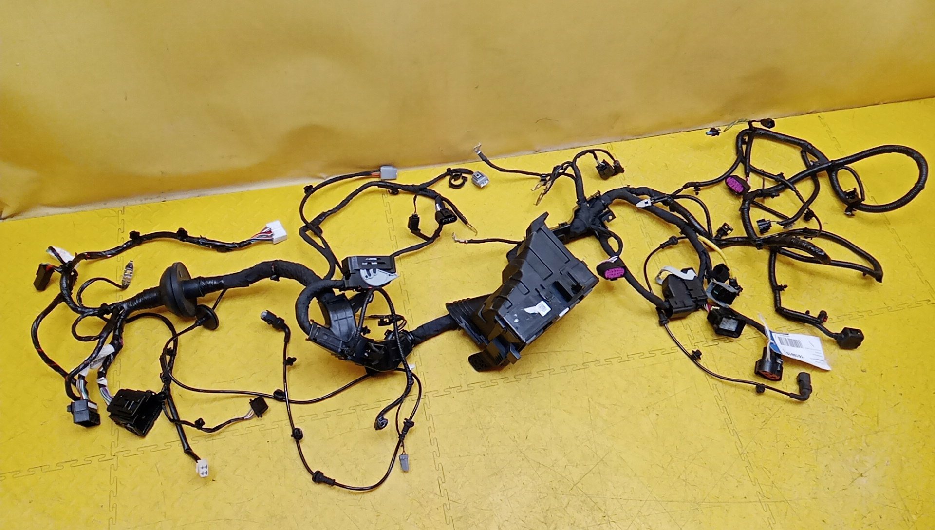 Проводка (коса) Tugella (FY11) Geely 7013183700