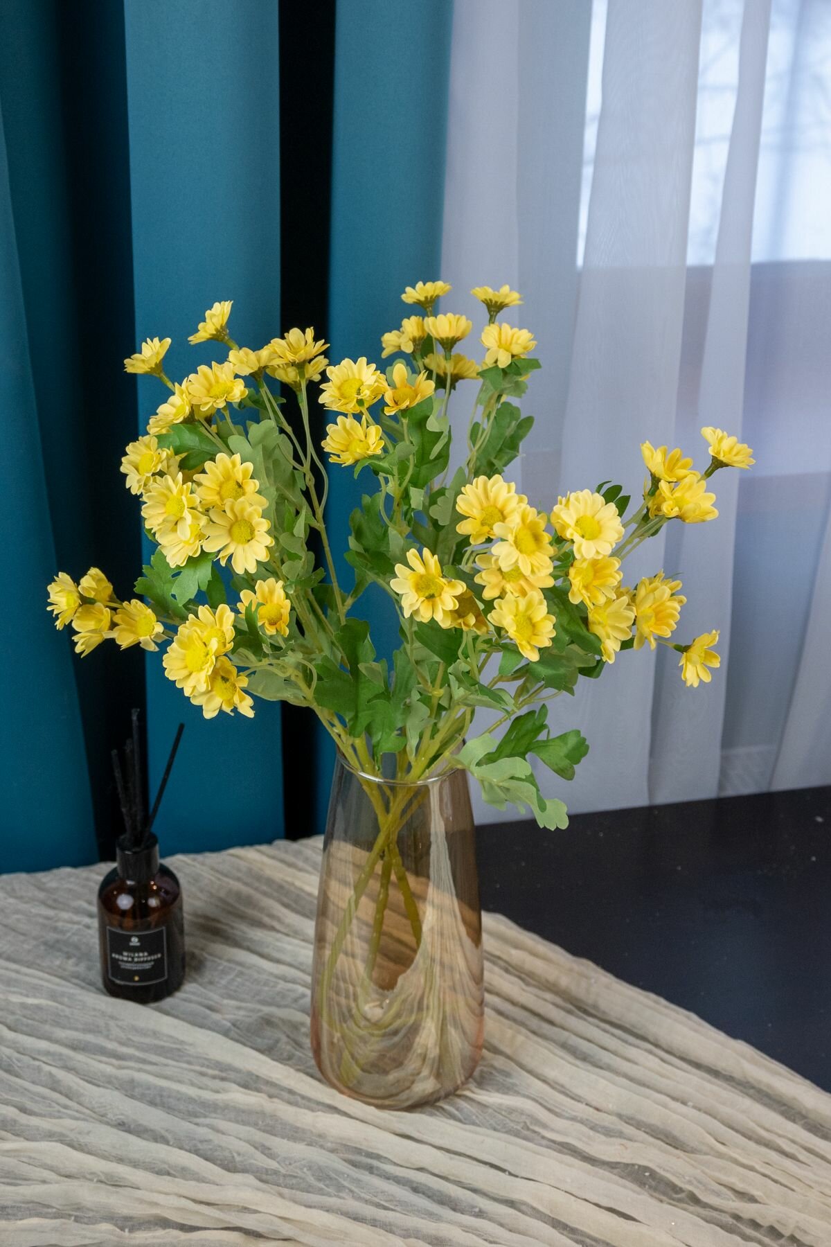 Искусственные цветы для декора и интерьера флористические премиум Ромашка желтая 2 ветки 55см