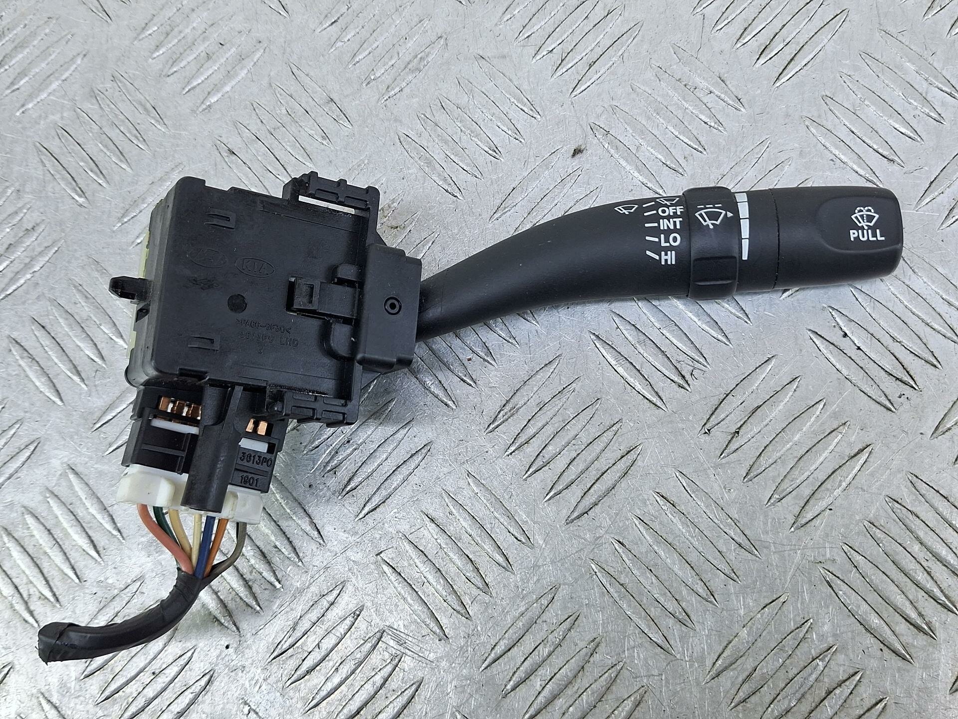 Переключатель дворников Hyundai H1 Grand Starex 2008 934204H000