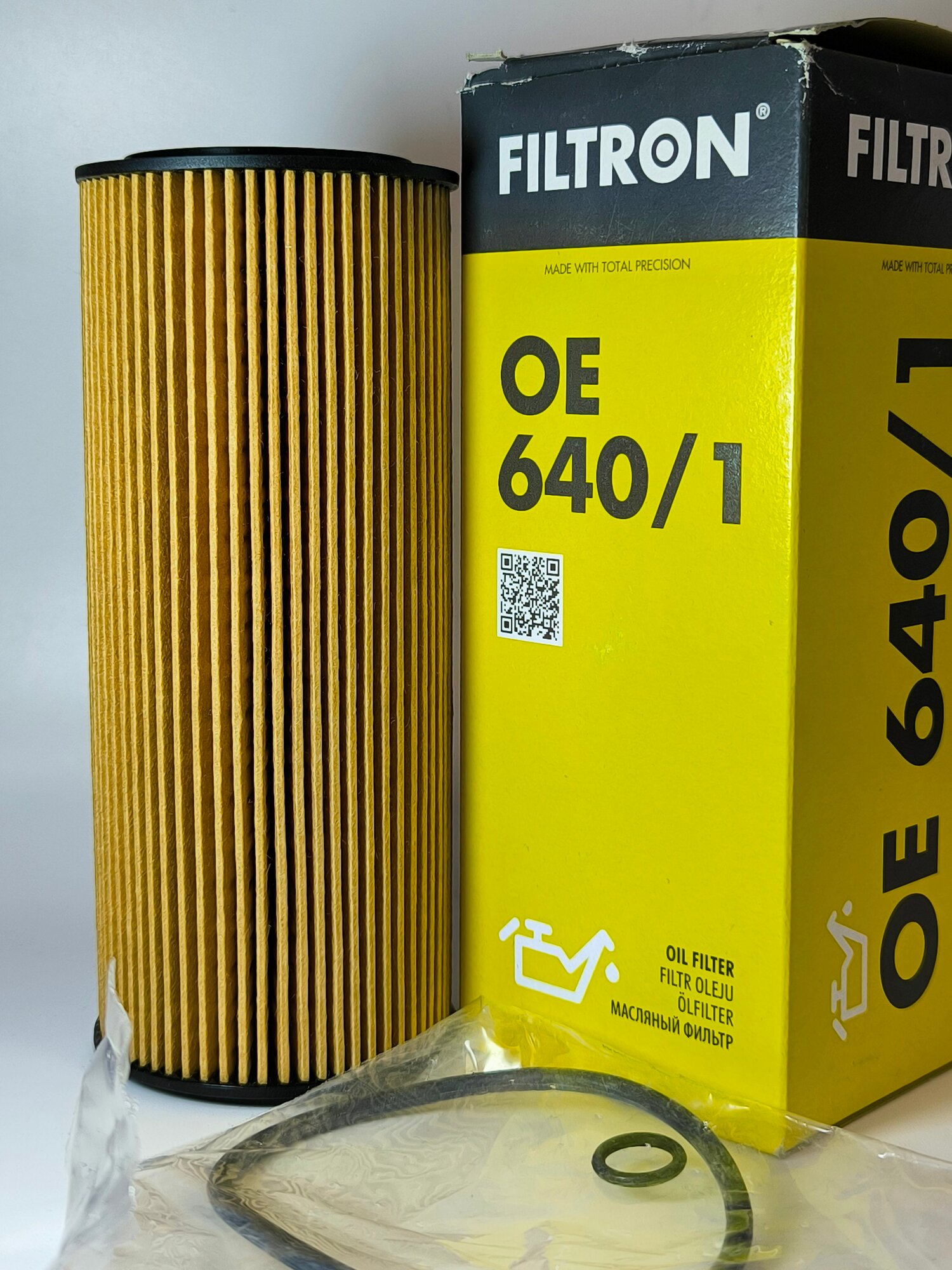 Фильтр масляный FILTRON OE 640/1 AUDI (OE6401)