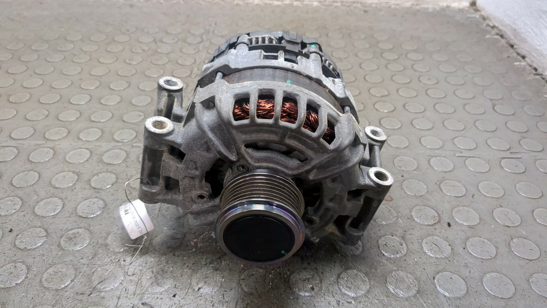 Генератор Volkswagen Tiguan Б/У