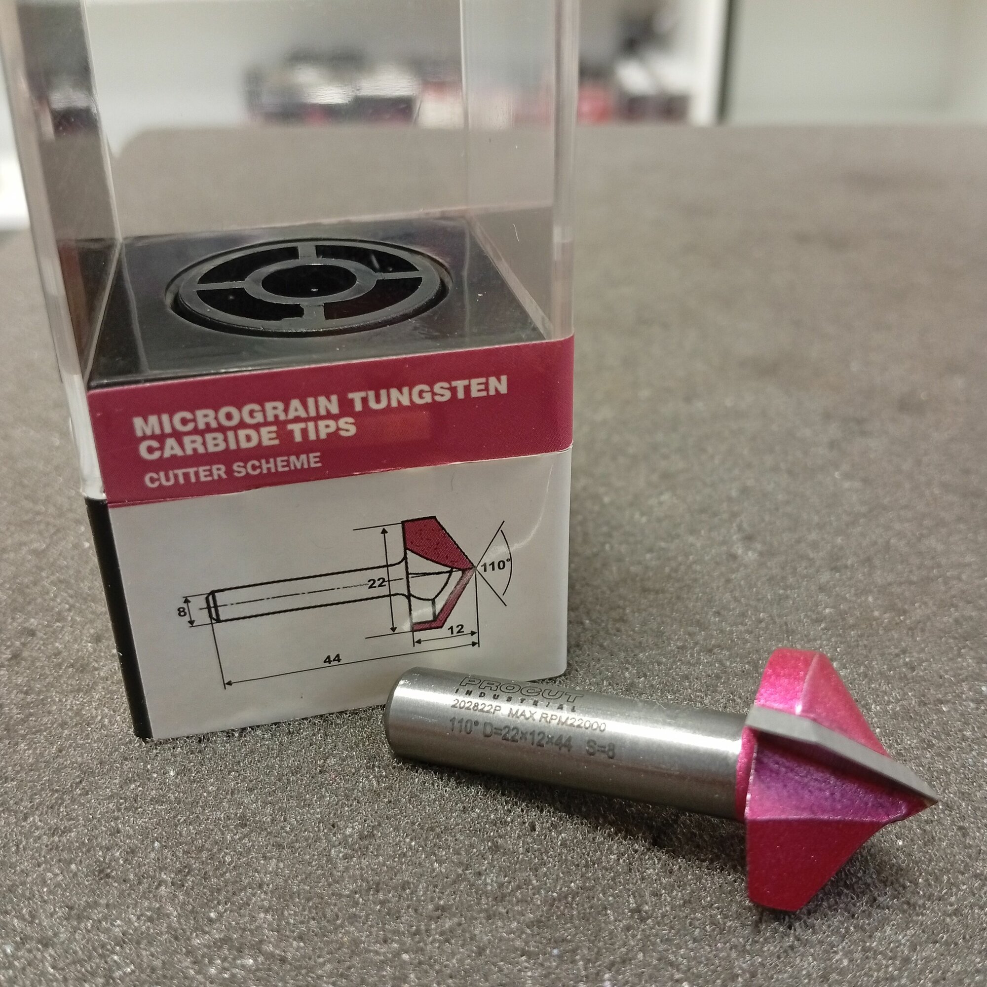 Фреза V-образная пазовая с углом 110 Z 2 D 22х12x44 S 8 PROCUT 202822P