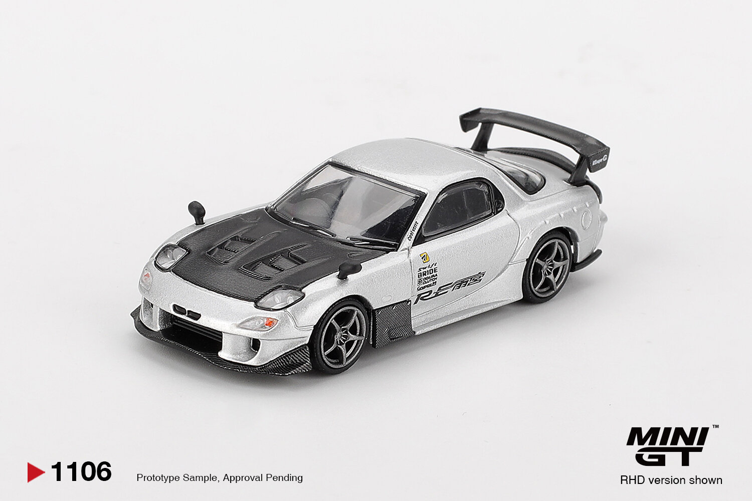 Коллекционная машинка MINI GT 1:64 Mazda RX-7 RE-Amemiya Silver Metallic