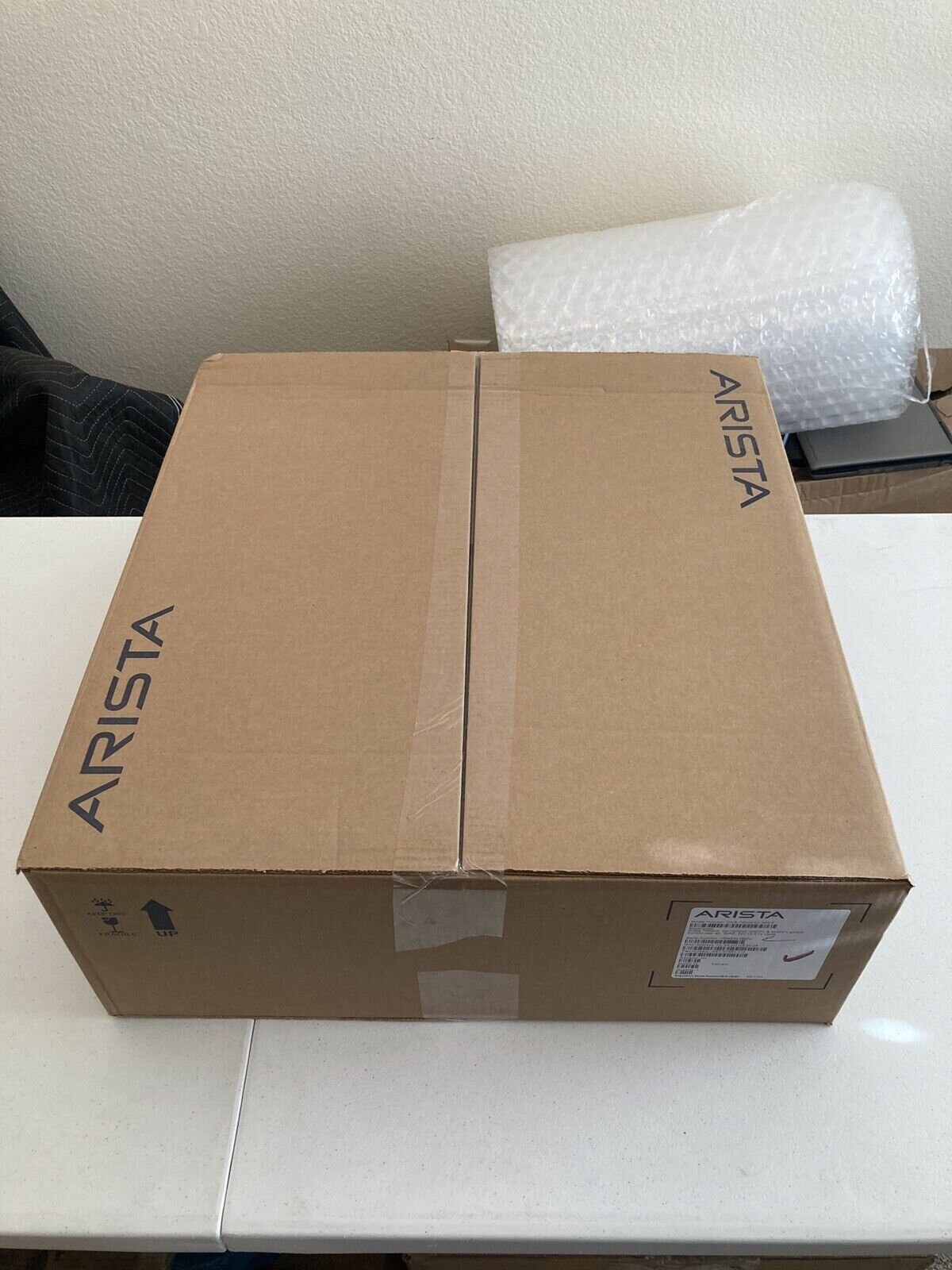 Коммутатор Arista DCS-7060DX4-32-F 32X400GbE