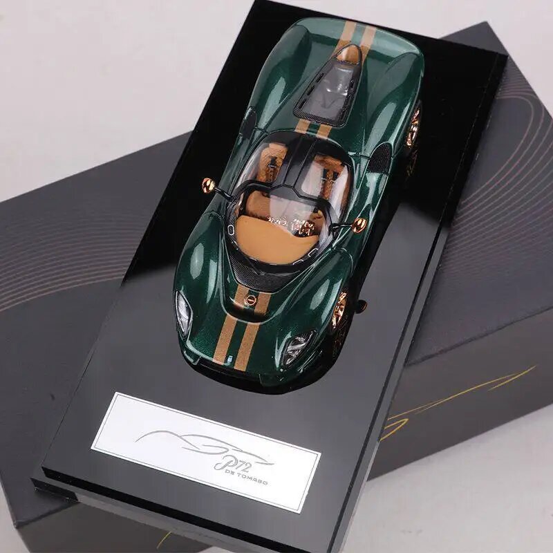 Масштабная модель автомобиля De Tomaso P72 1:64 Madsty A