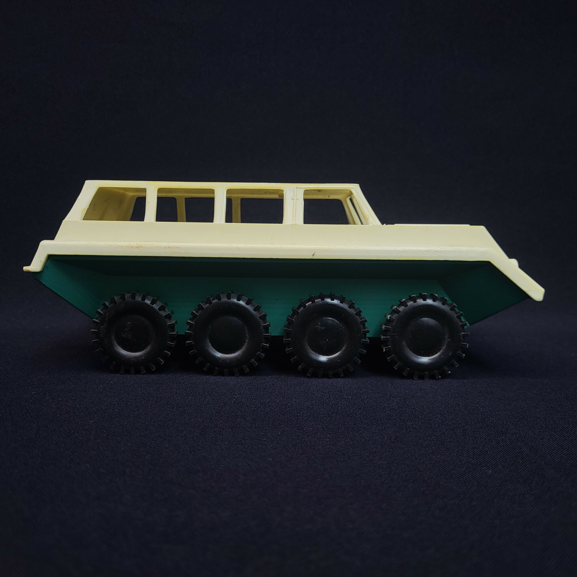 Винтажная игрушка ссср. Вездеход амфибия пластиковая на колесах, советская машинка для детей
