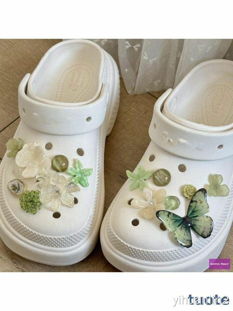 Набор джиббитсов 14 шт — яркие подвески для украшения Crocs и другой обуви — фото 1