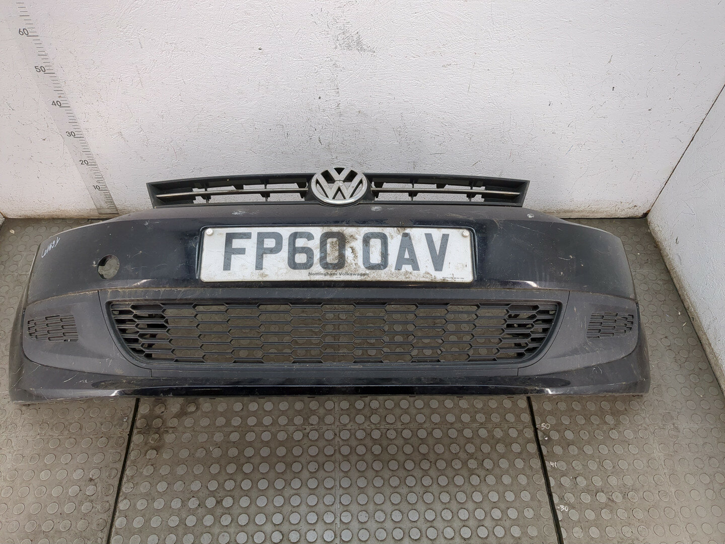 Бампер передний Volkswagen Polo Б/У