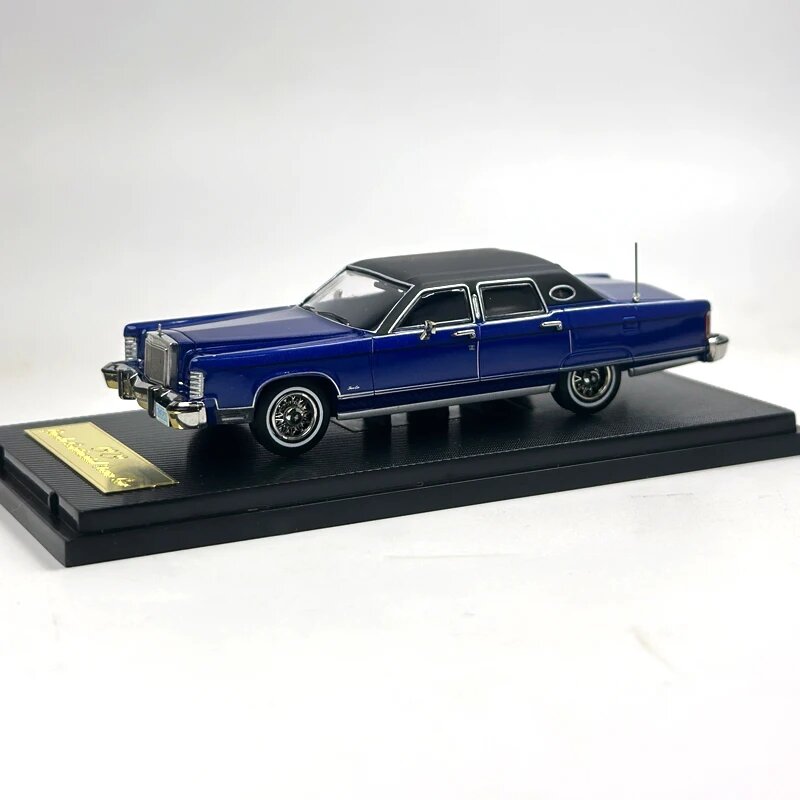 TSM 1:64 Lincoln Continental 1979, синий