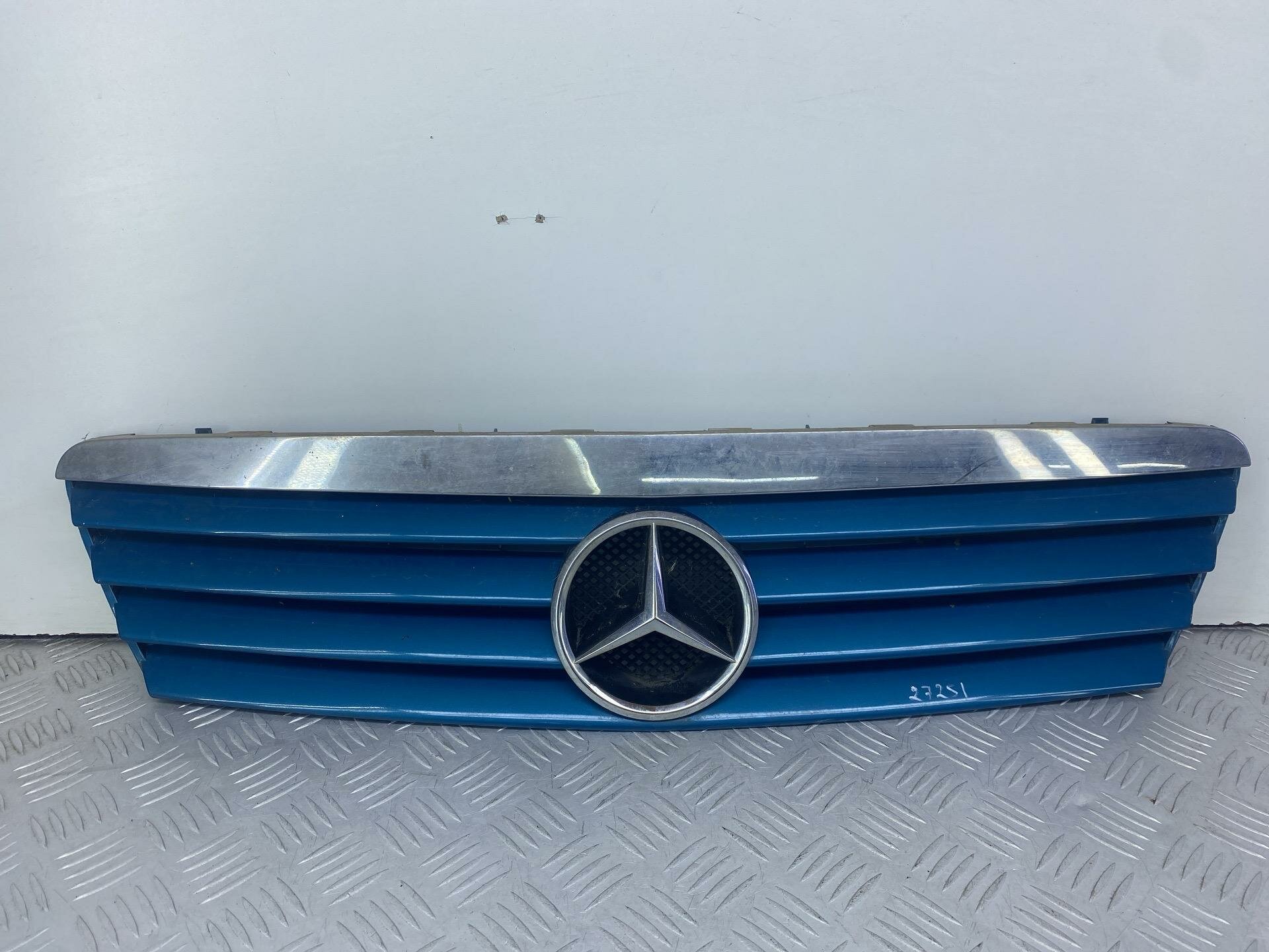 Решетка радиатора Mercedes-Benz A W168 2001 1688801283