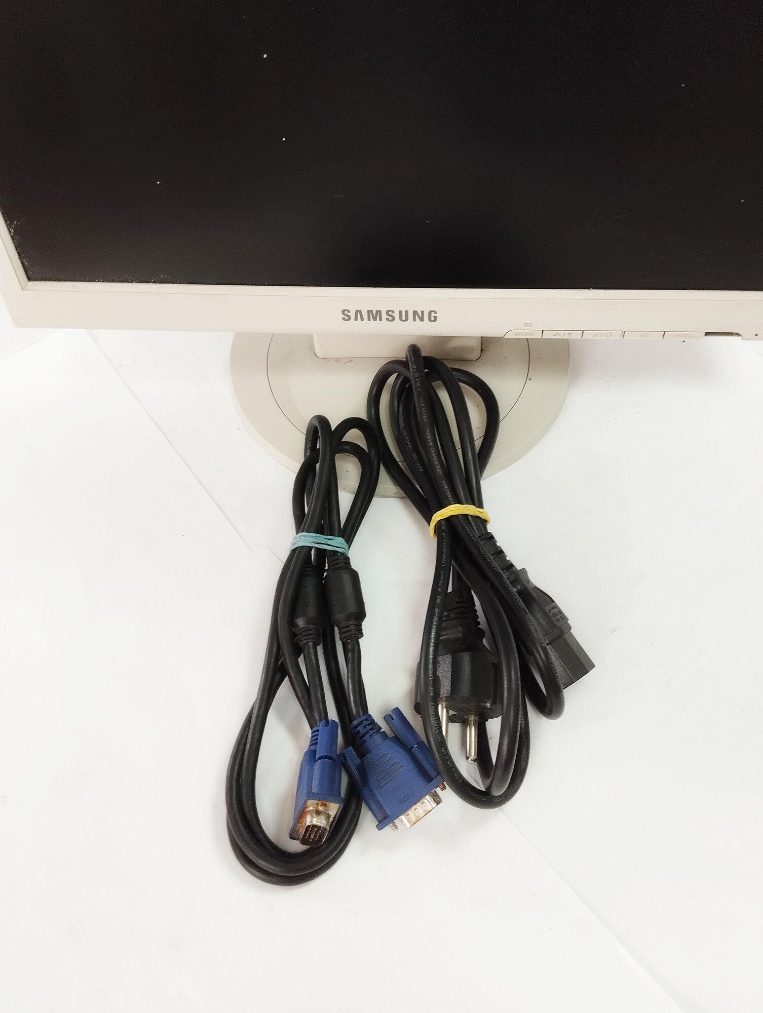 Монитор Samsung SyncMaster 710N 17" — фото 1