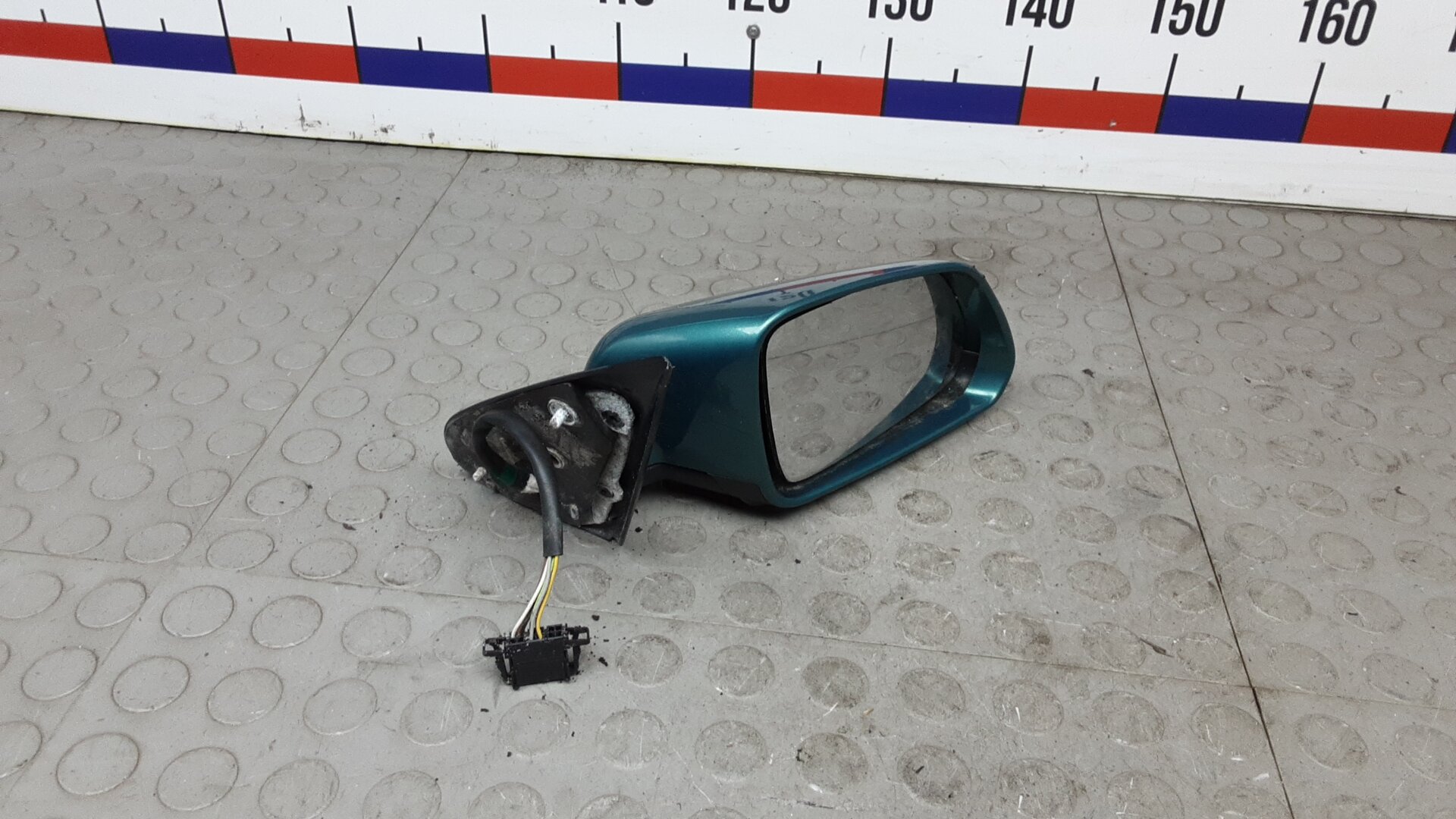 Зеркало наружное правое SKODA OCTAVIA A5