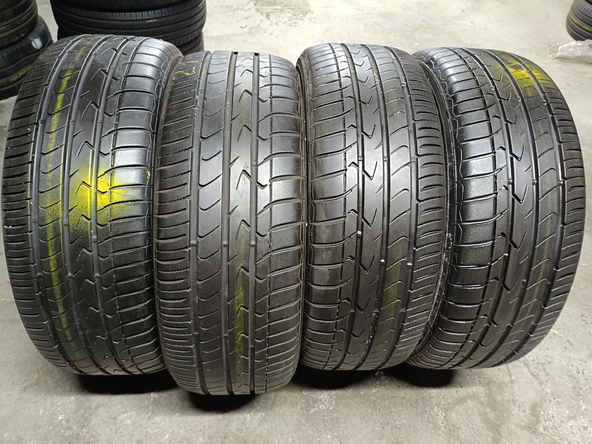 Toyo Tranpath MPZ 215/55 R17 94V