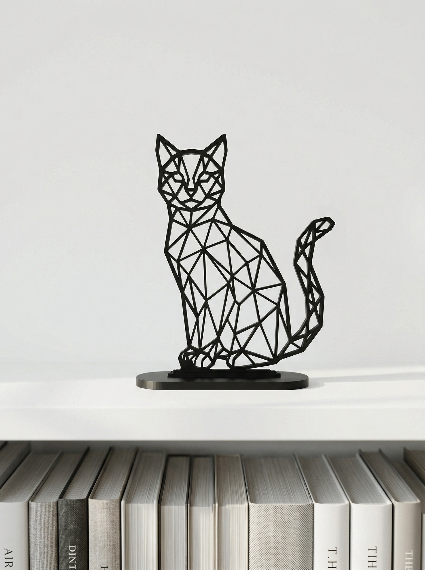 Фигурка на подставке кошка