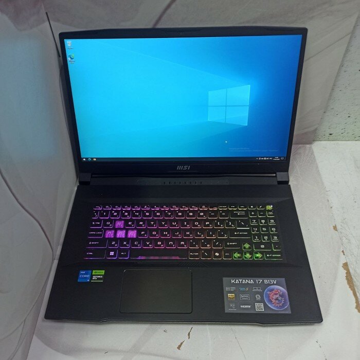 Ноутбук MSI katana 17 b13vfk-1441xru