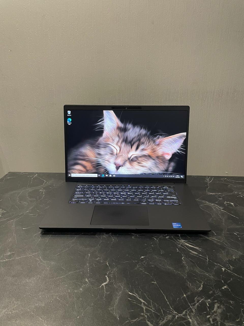 15.6" Ноутбук Dell Latitude 7520, Intel Core i7-1165G7 2.8 ГГц, RAM 16 ГБ, SSD 256 ГБ, Intel Iris Xe Graphics