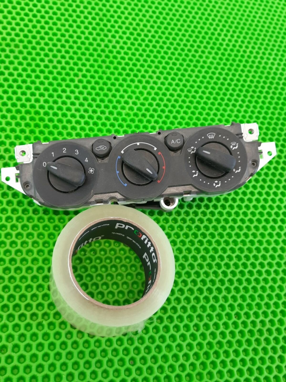 Блок управления климатом печки Ford Focus 2 2005-2011г.