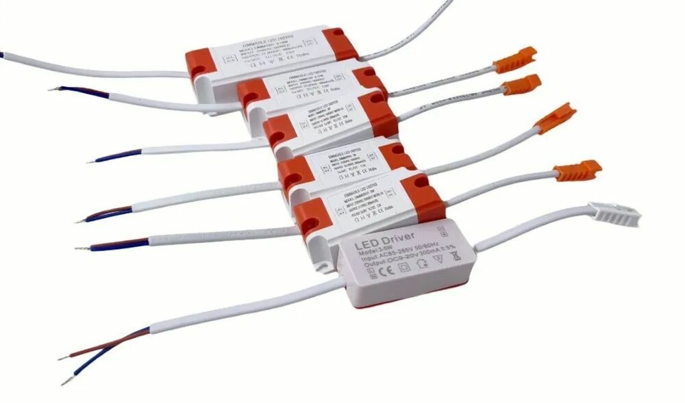 Диммируемый драйвер СИД 2PIN мужской 300mA 3W 5W 7W 8W 12W 15W 18W постоянный ток драйвер питания AC220V DownLighting трансформаторы