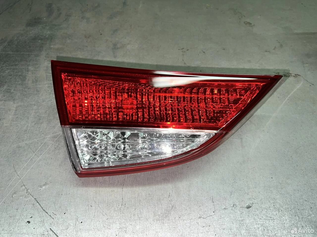Внутренний задний левый фонарь Hyundai Elantra md, 92403-3X000