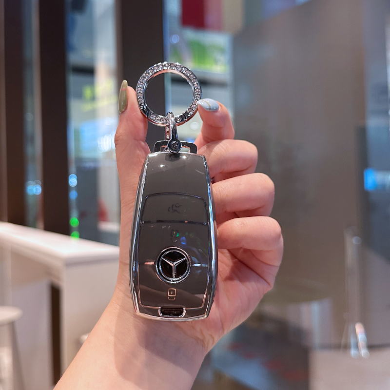 Серая бусина с алмазным кольцом для ключей Mercedes EQB