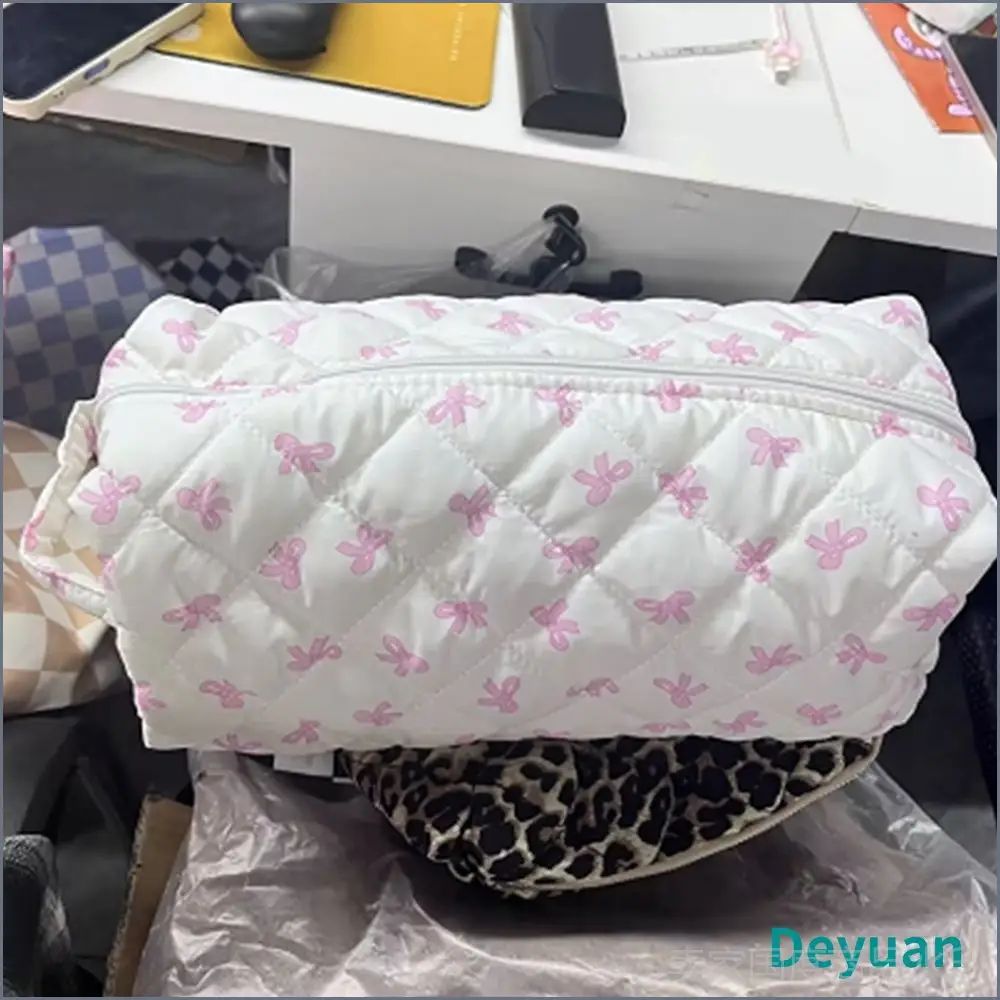 Чехол для чемодана milochic