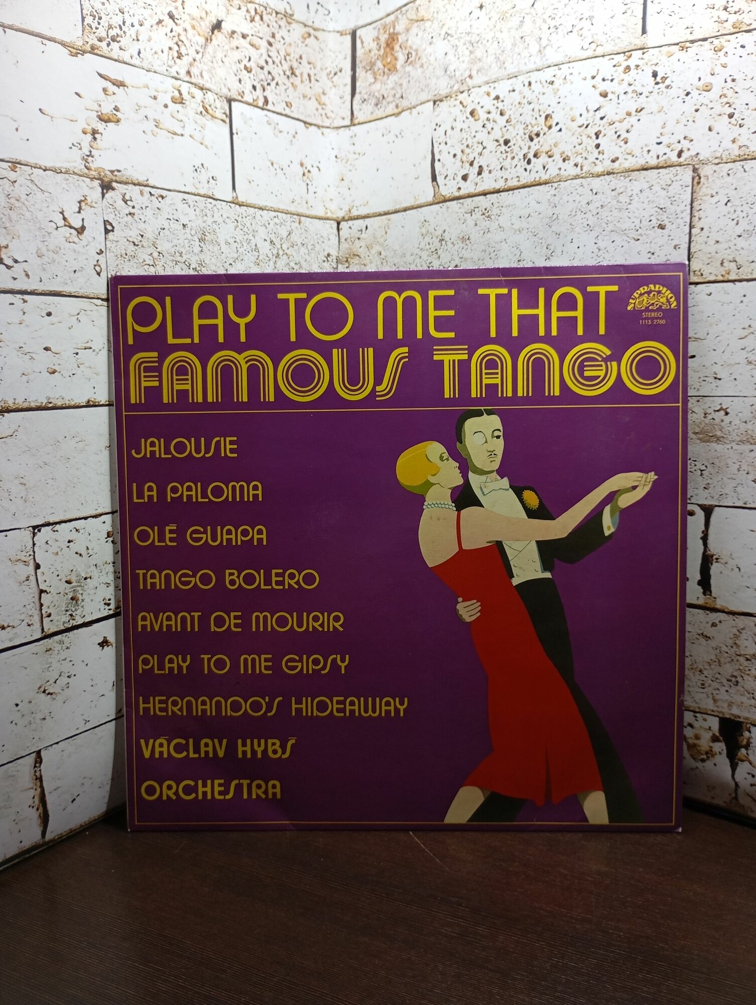 Play To Me That Famous Tango Выпуск 1979