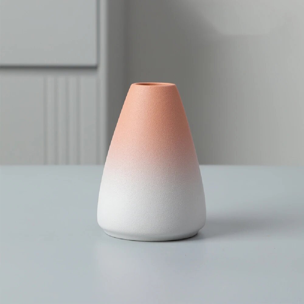 Розовая керамическая ваза для цветов Pink-F