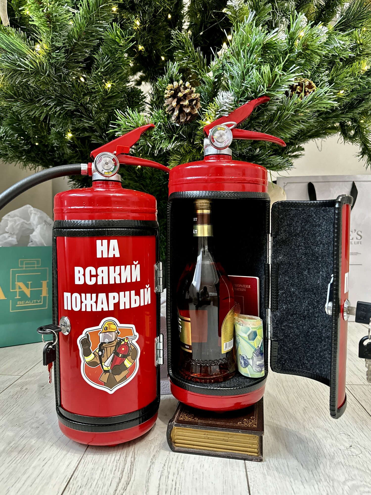 Подарочный сейф огнетушитель бар