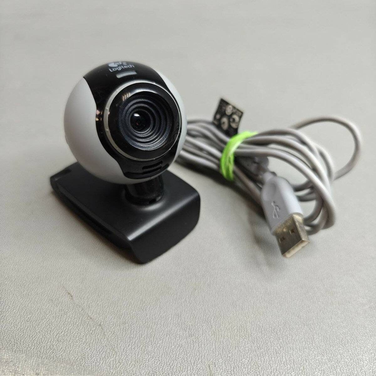 Веб-камера LOGITECH V-U0003 C250