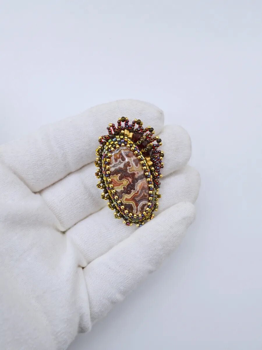 Брошь, кристалл, кристаллы Swarovski, агат, бисер