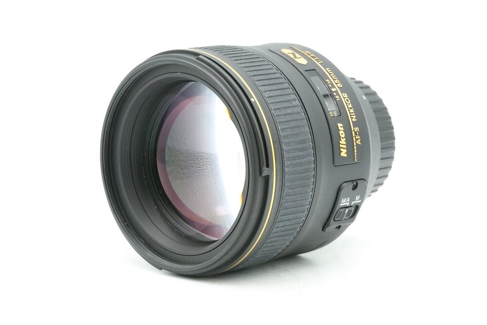 Объектив Nikon AF-S 85mm f/1.4G