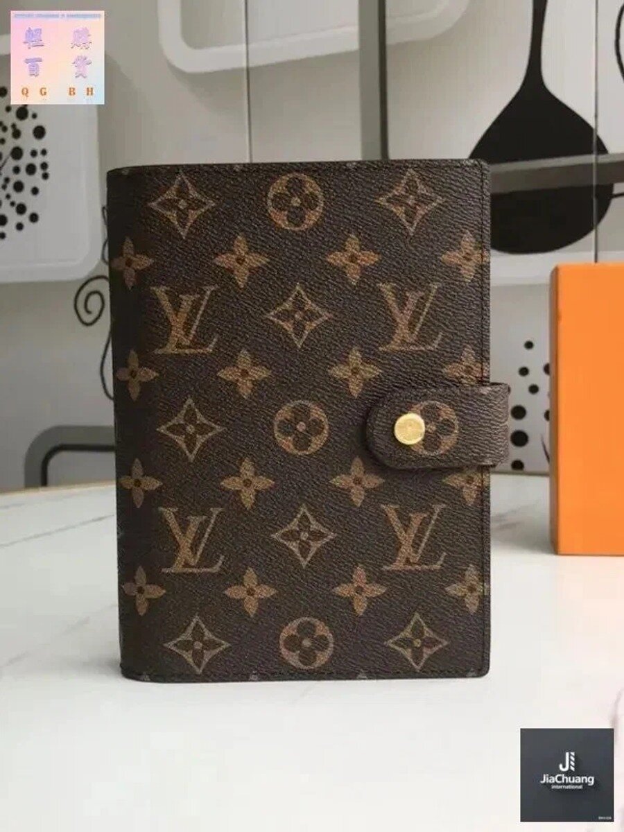 Записная книжка Louis Vuitton, Тип Аксессуар для блокнота, ежедневника