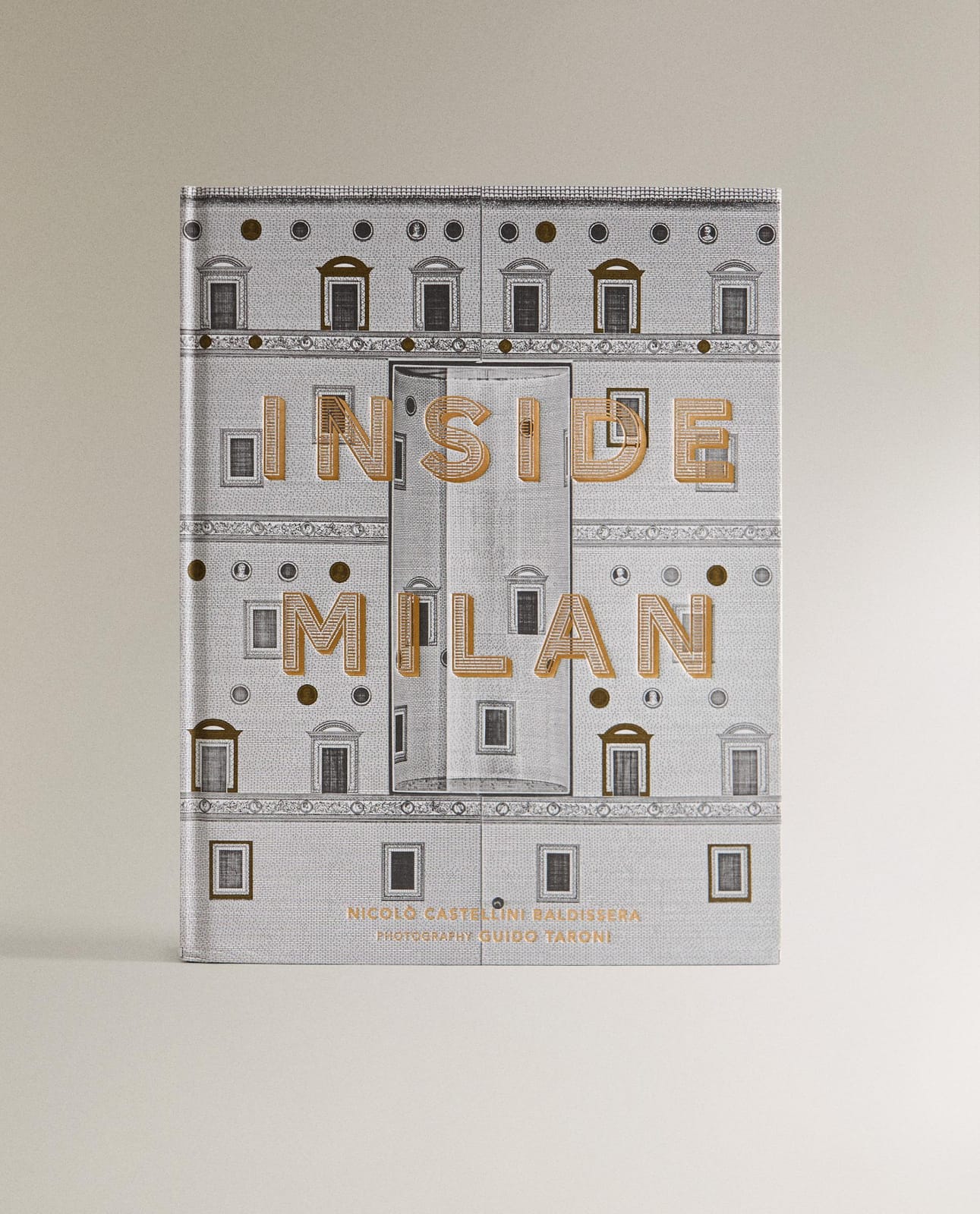 Inside Milan 1323/054/710-99