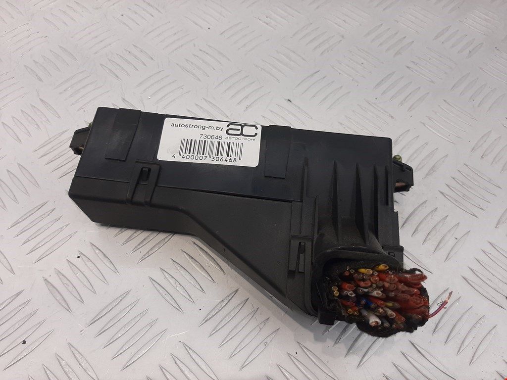 Блок предохранителей / 730646 8Z1941824 8Z1941824 для Audi A2 8Z (с пробегом)