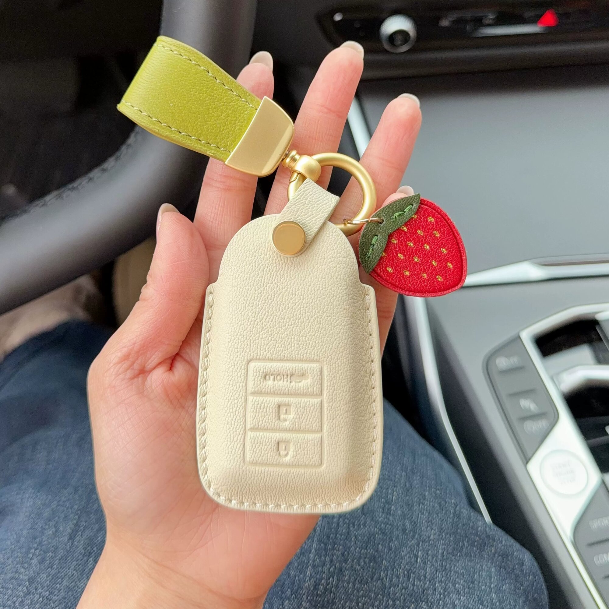 Чехол для ключей Acura из пастельной кожи с зеленой короткой пряжкой и стряпиной-животным