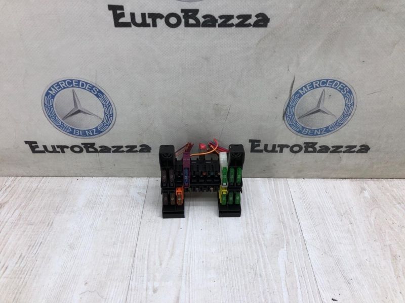 Блок предохранителей Mercedes-Benz W211 A2115450301