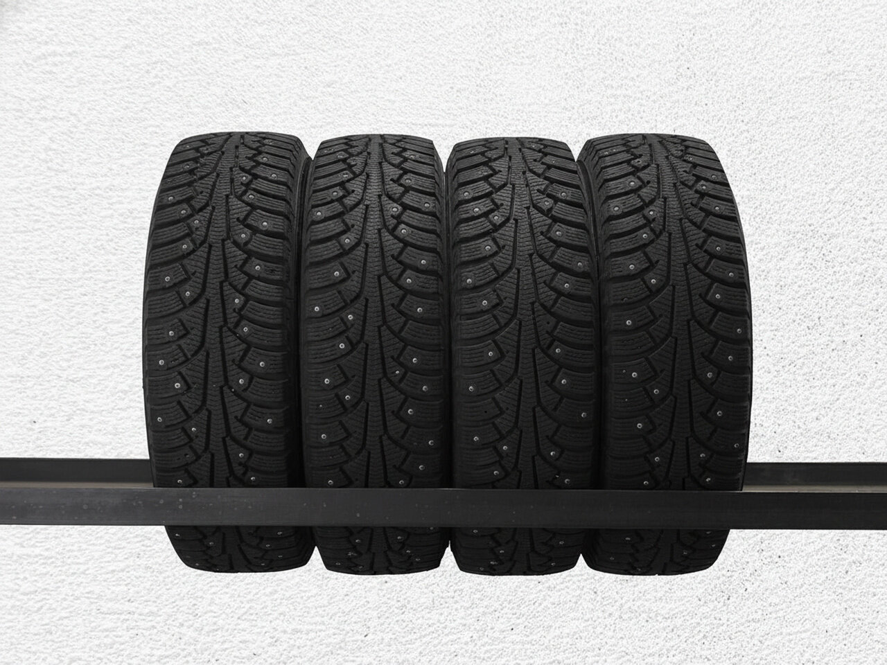 Зимние шины шипованные IKON TYRES Nordman 5 185/65 R15 15.0% износ PT0010037 TSB051897