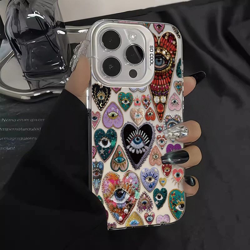 Чехол на айфон 17 про макс / IPHONE 17 PRO MAX белый с принтом Сердца с глазами противоударный
