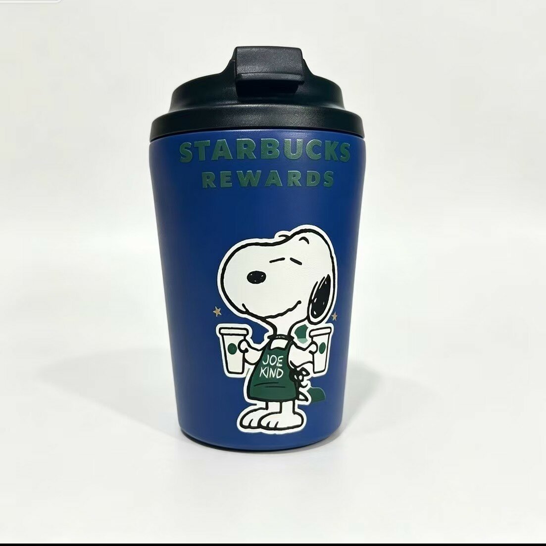 Новая кружка для кофе/молока Starbucks Snoopy изготовлена из нержавеющей стали марки 304. Объем 360 мл.
