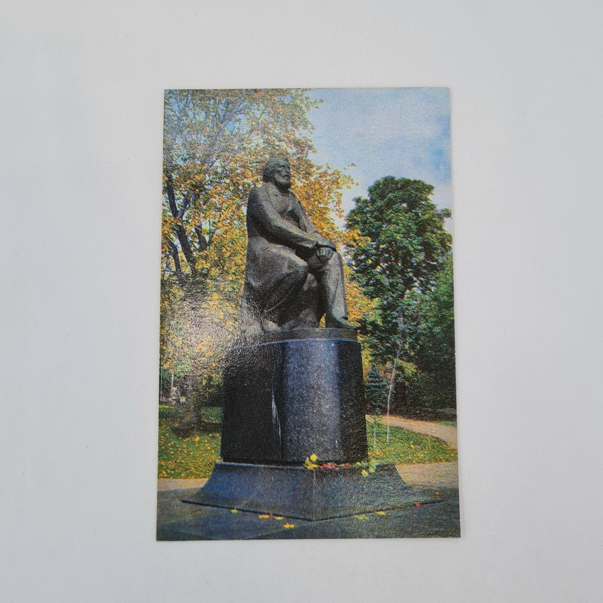 Открытка советская СССР. Орел, памятник И. С. Тургеневу в парке, писатель, скульптура. винтаж