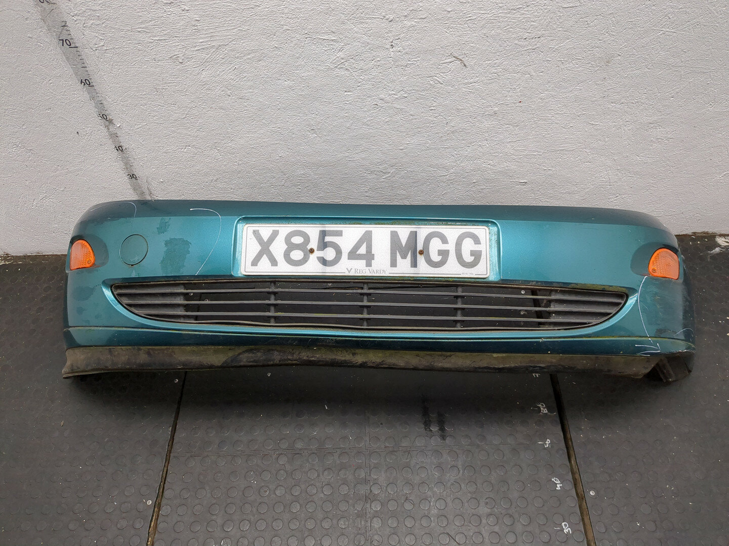 Бампер передний Ford Focus 1 Б/У
